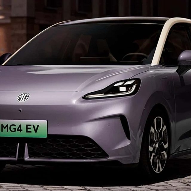 MG4 electric car debuts with semi-solid-state battery