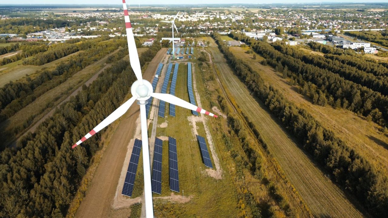 Global renewable energy set to double by 2030